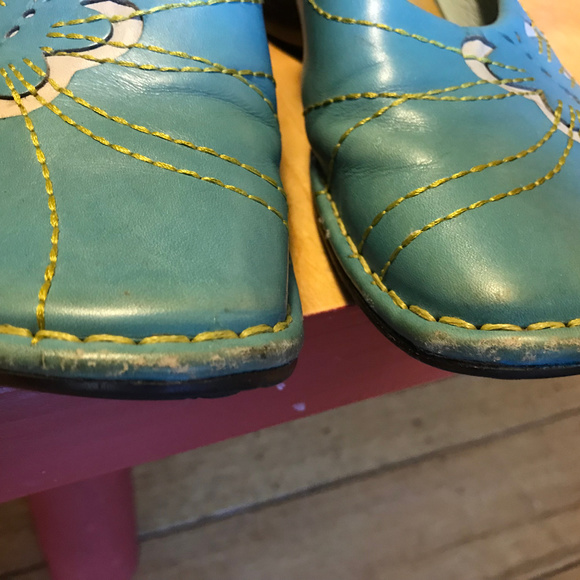 Indigo by Clarks | Shoes | Indigo By Clarks Mules Butterfly Blue | Poshmark